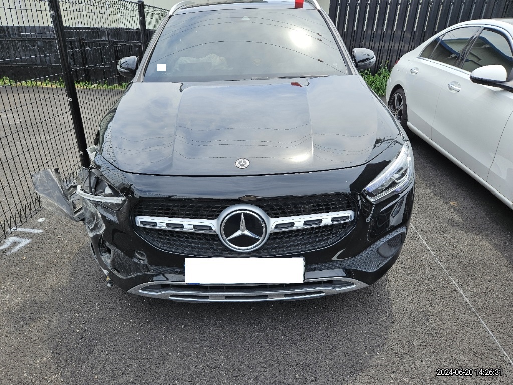 MercedesBenz GLA220 - Panda Car