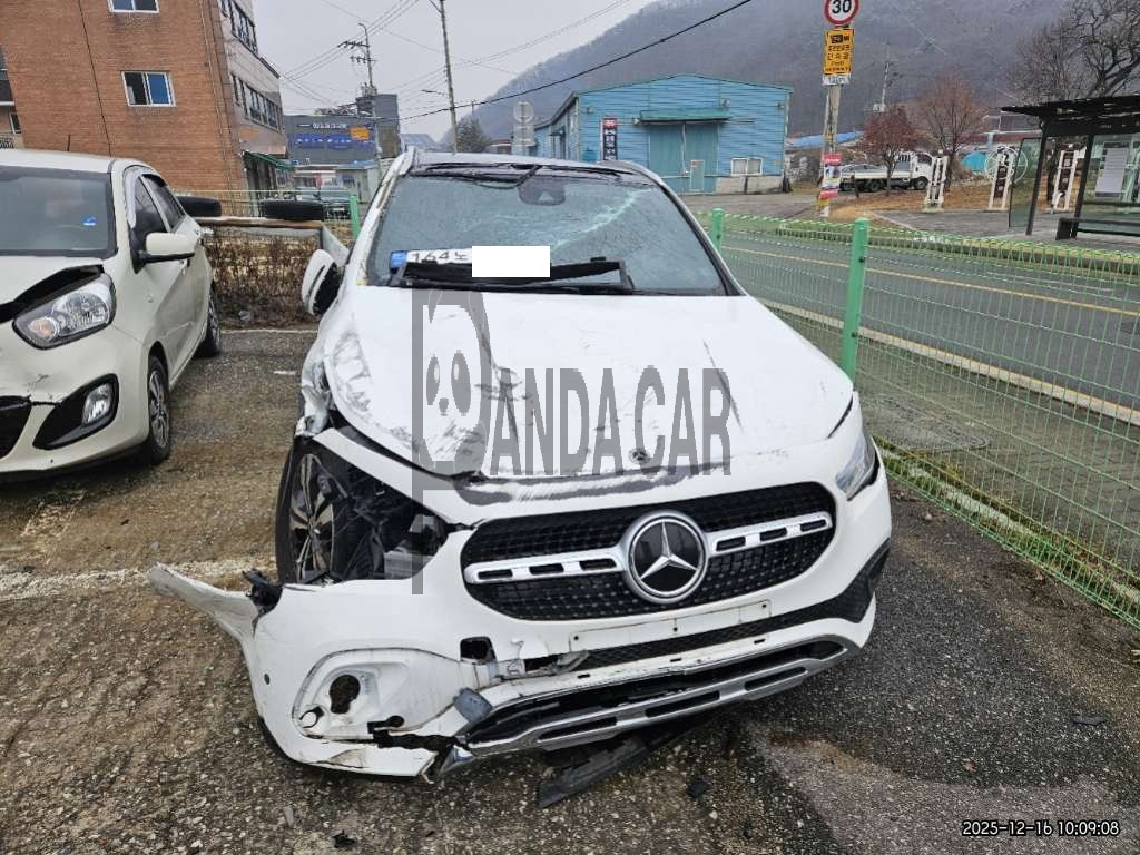 Mercedes-Benz GLA220 - Panda Car